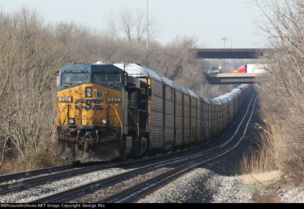 CSX 340 and train Q216